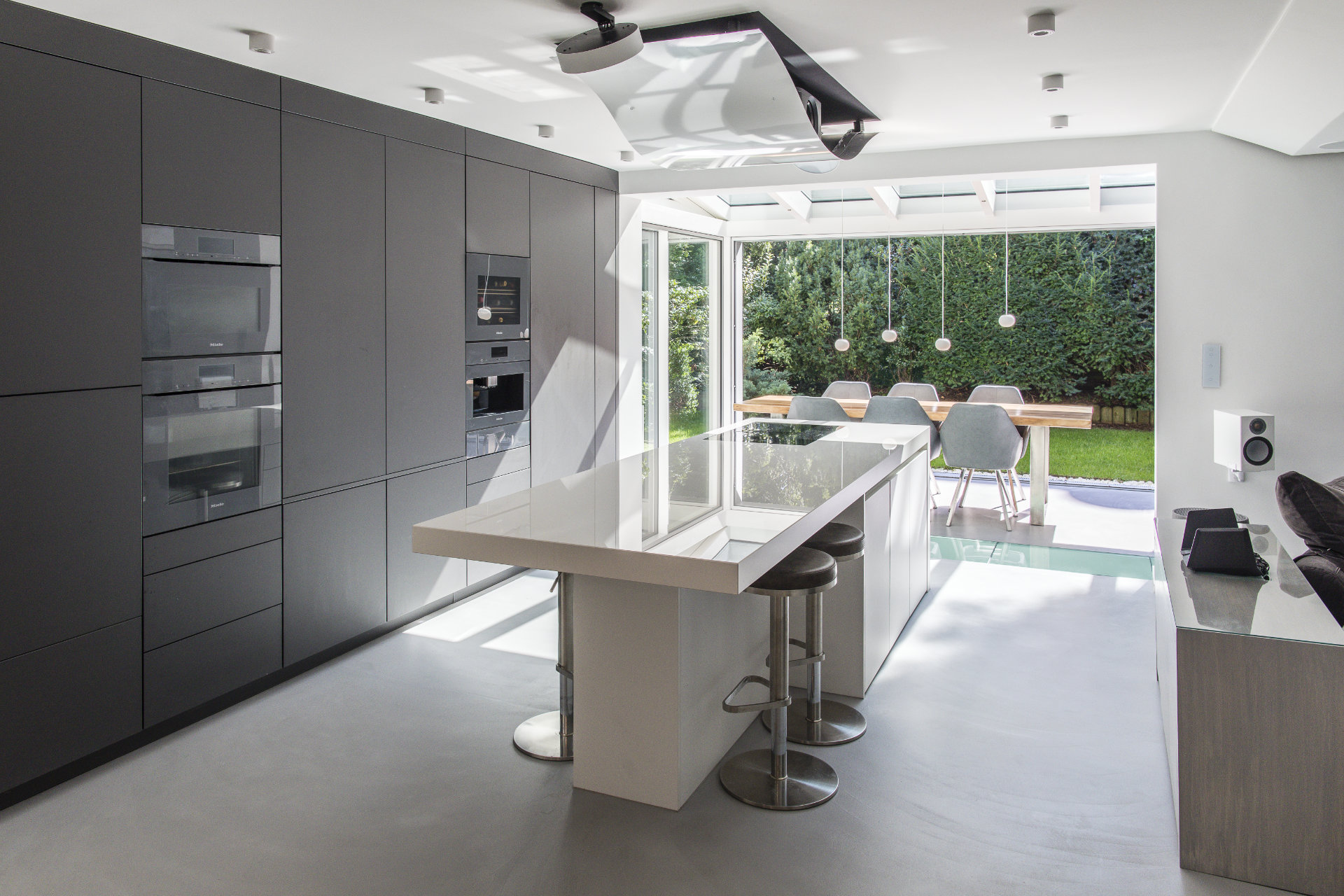 CMB ARCHITECTURE – conception | management | building